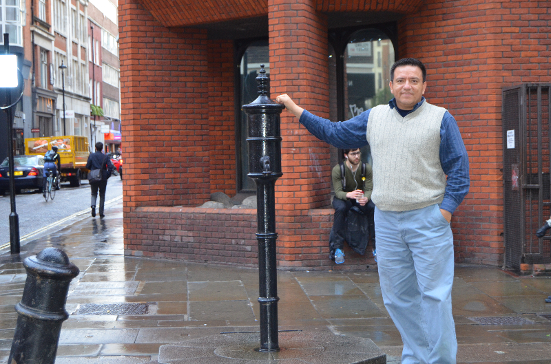 El Escritor – Benjamin Puertas Donoso